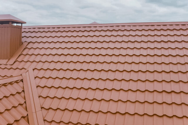 The Ultimate Guide to Tile Roofing | RoofClaim