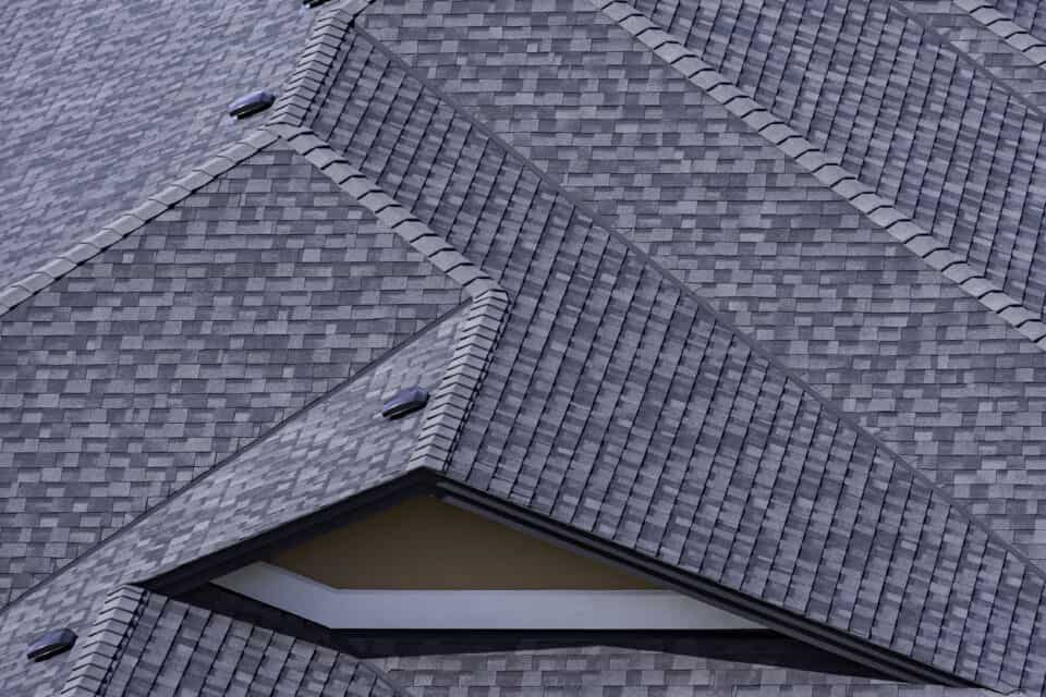 The Ultimate Guide to Architectural Shingles - RoofClaim
